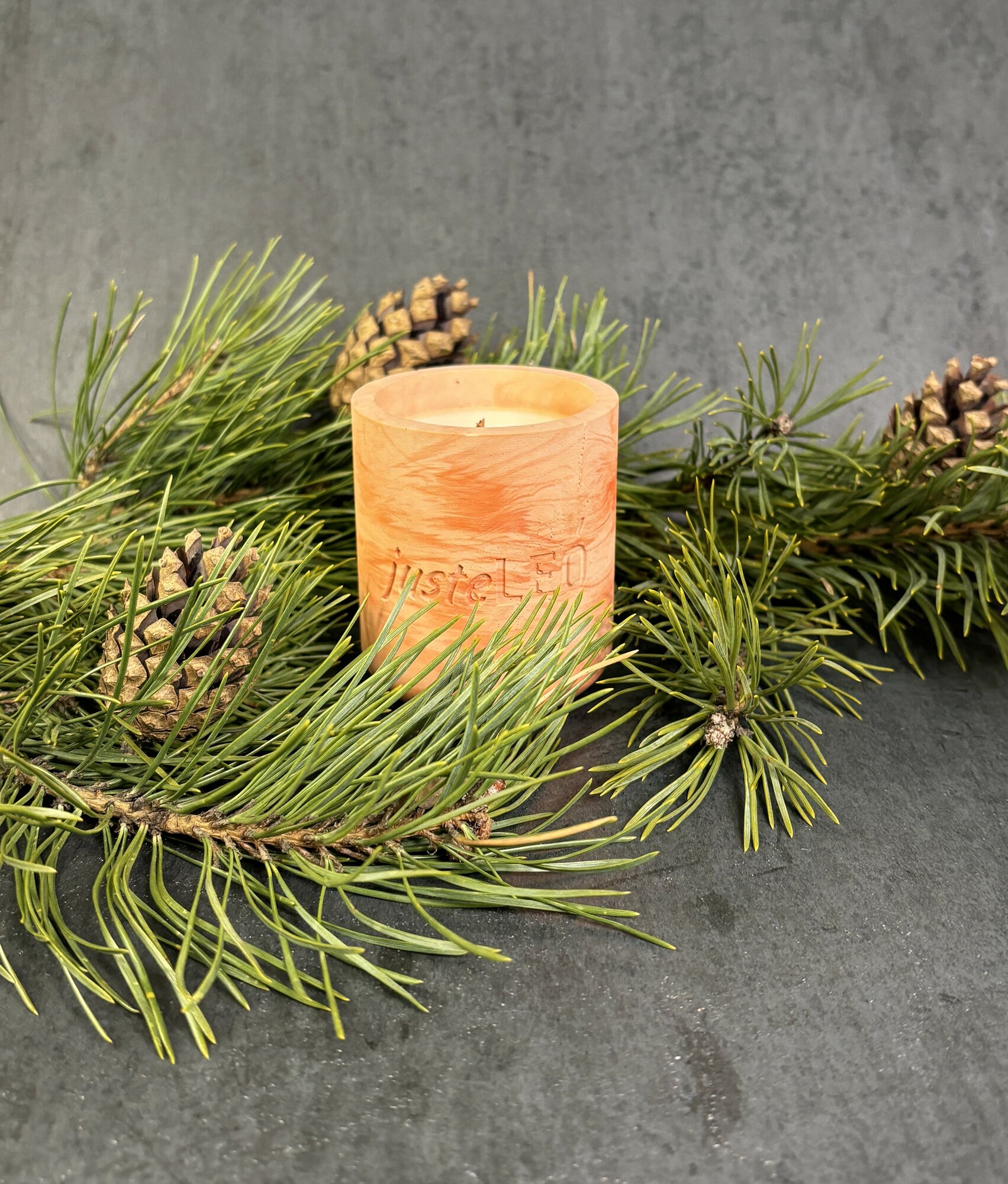 Ароматическая свеча justeLEO Перец и мандарин