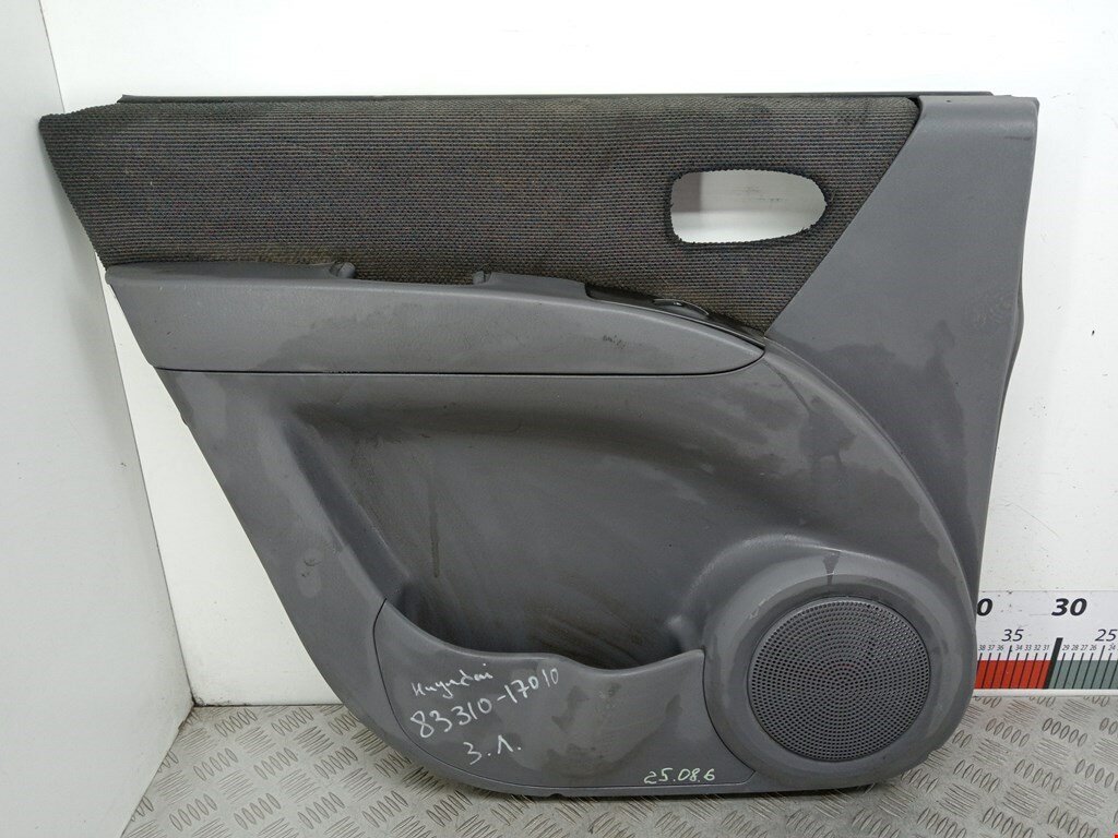 Обшивка (карта) двери задней левой Hyundai Matrix 8331017010 арт. 2252030