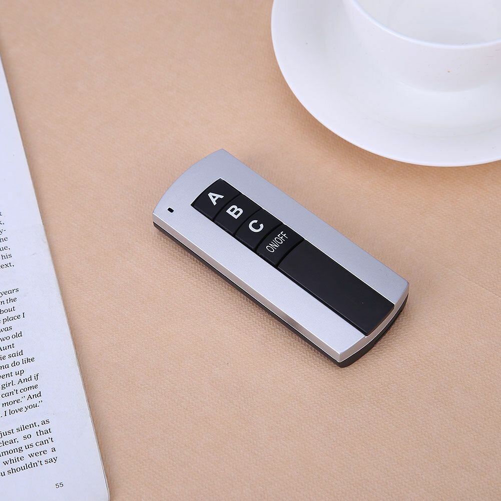 Беспроводной трёхканальный выключатель 220 В с пультом дистанционного управления и креплением