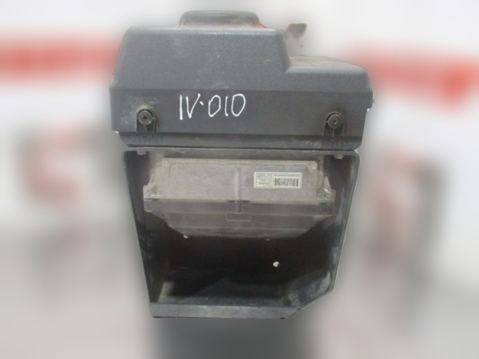 Насос системы AdBlue в сборе с кронштейнами Iveco Stralis