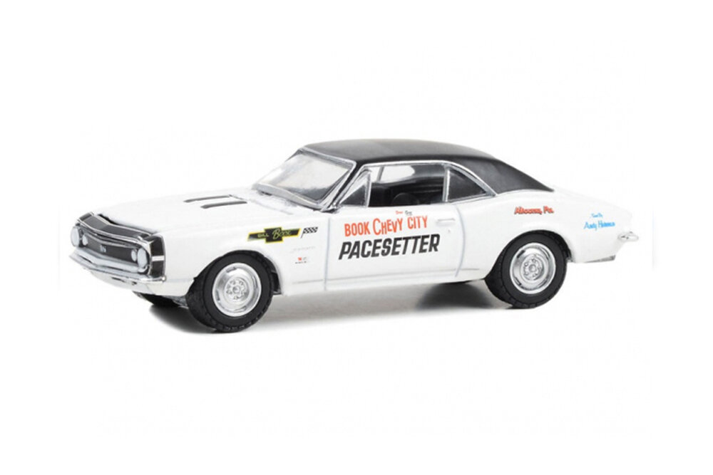 Модель коллекционная GREENLIGHT Chevrolet camaro ss "bill book chevy pacesetter book city" 1967 (длина модели 6-10 см)