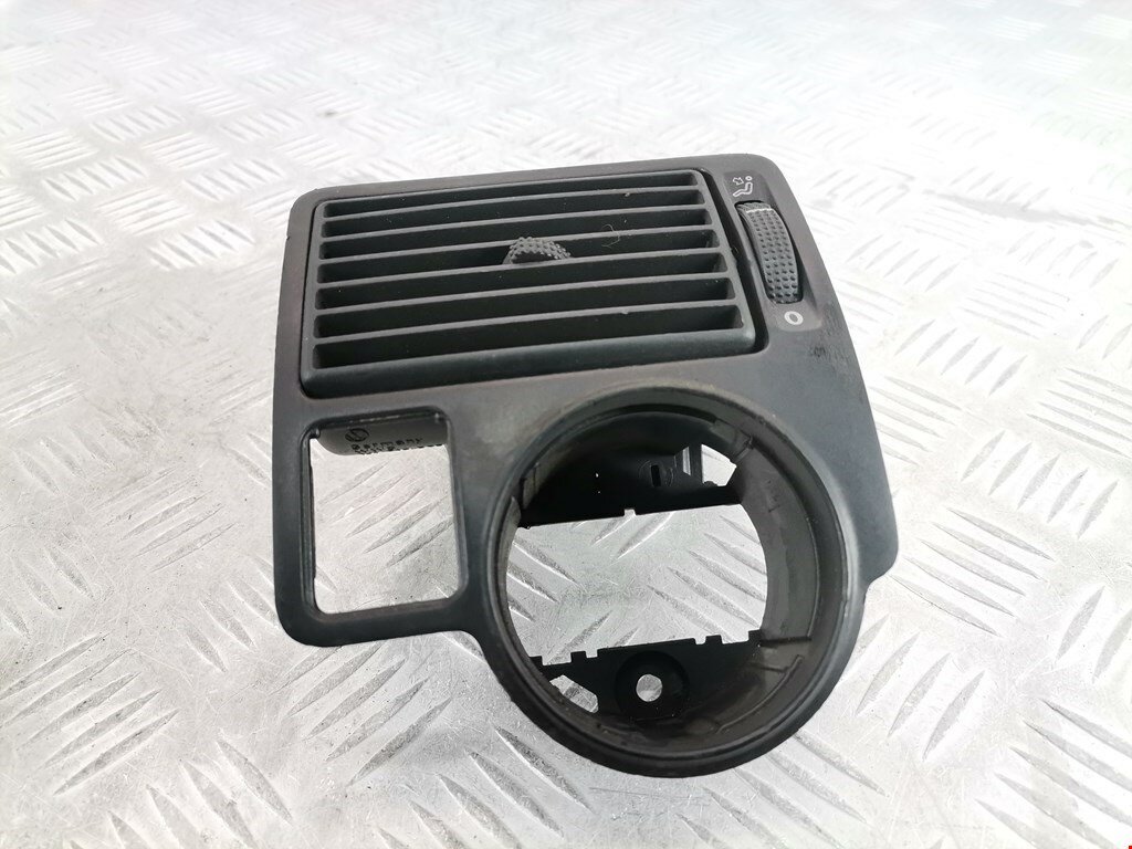Дефлектор обдува салона Volkswagen Golf 4 1J0819707B арт. 1723274