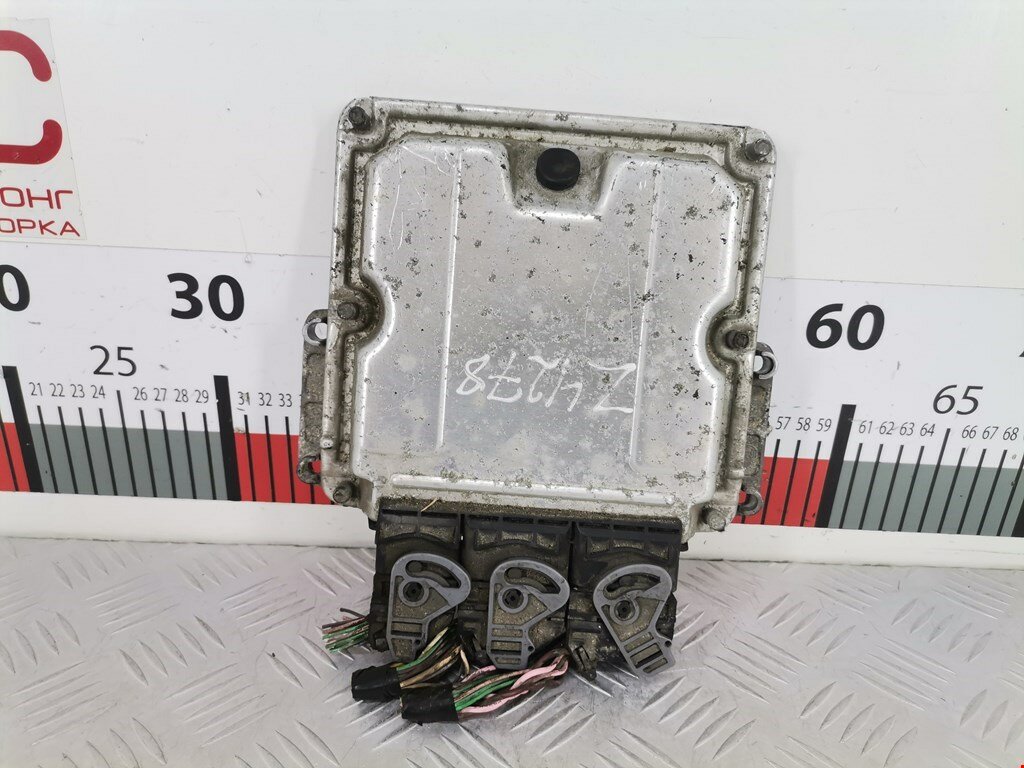 Блок управления двигателем Renault Laguna 2 8200153946 арт. 1522798