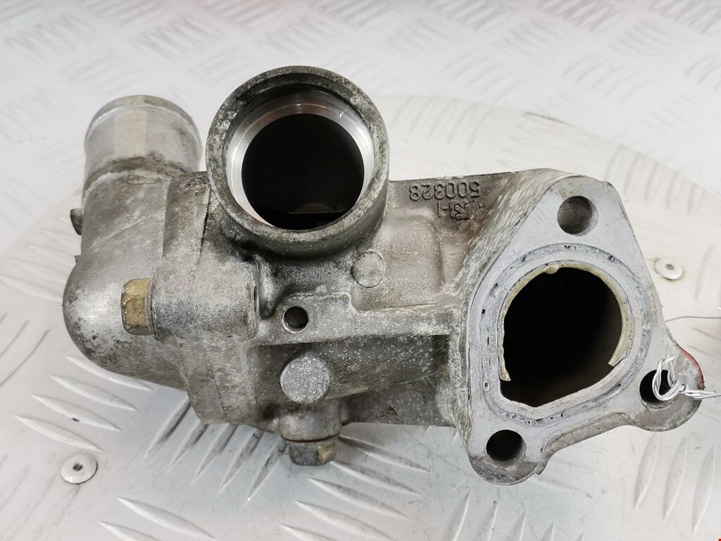 Корпус термостата Volvo S40 V40 1 9180807 арт. 1513177