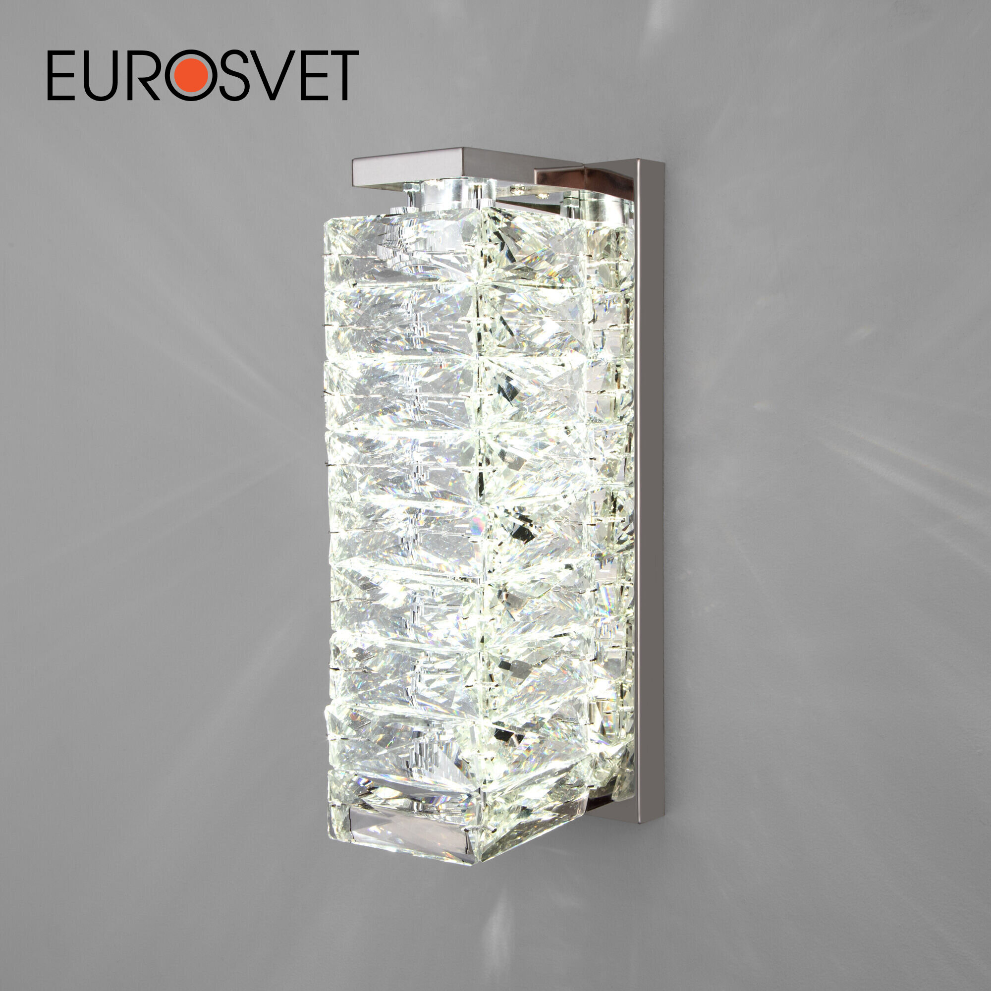 Бра / Настенный светодиодный светильник Eurosvet Blitz 40259 LED, 6 Вт, 6000K, цвет хром/прозрачный хрусталь Strotskis