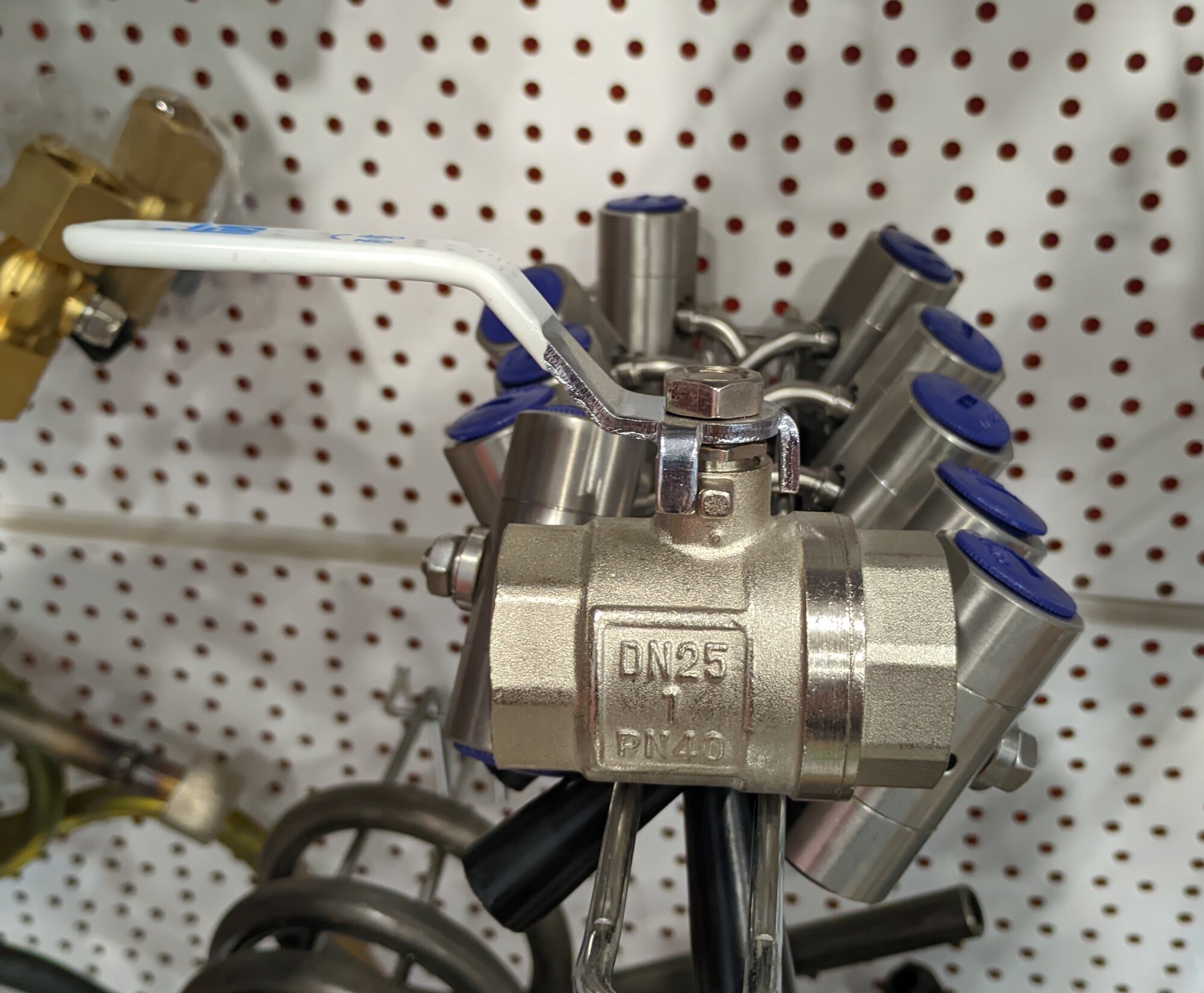 Кран шаровой муфта - муфта G1", латунь