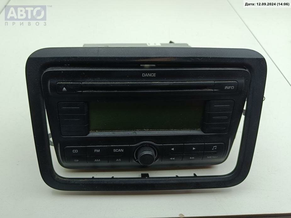 Аудиомагнитола Skoda Fabia mk2 (5J)