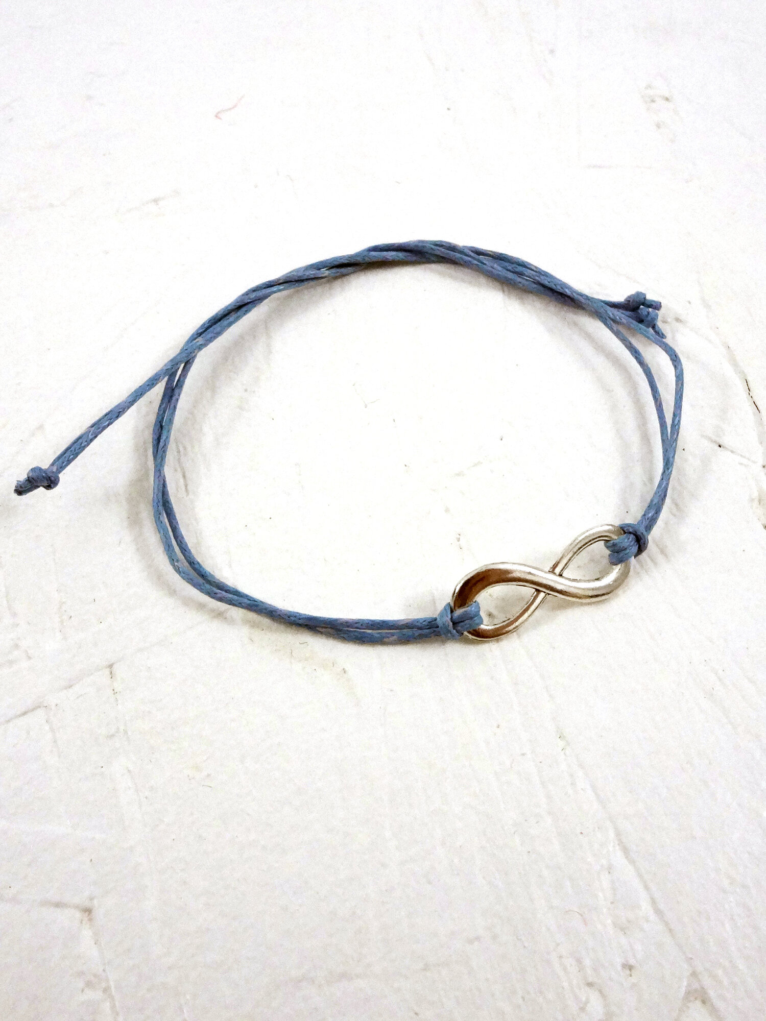 Браслет-нить