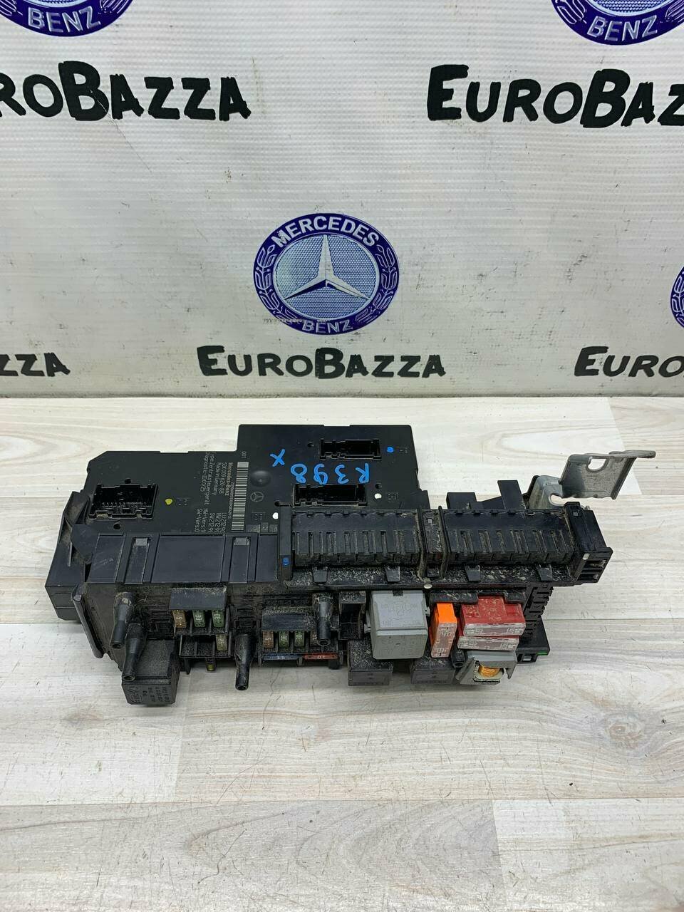 Блок предохранителей SAM задний Mercedes W212 A2129012304