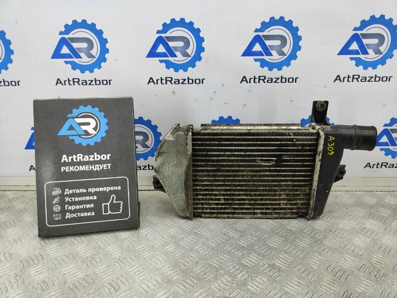 Б/У Интеркулер Mitsubishi Pajero Sport 2 / Мицубиши Паджеро Спорт 2 2.5 4D56 136 Л.С 2011