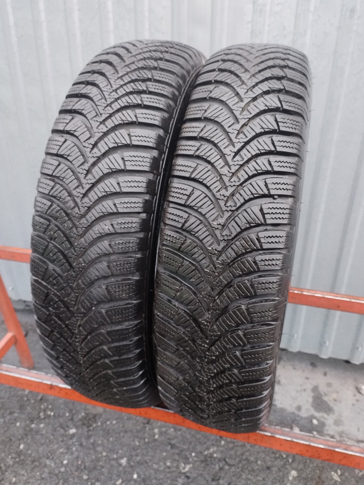 Пара Б/У шин 175/80 R14 Hankook Winter I*cept RS2 W452