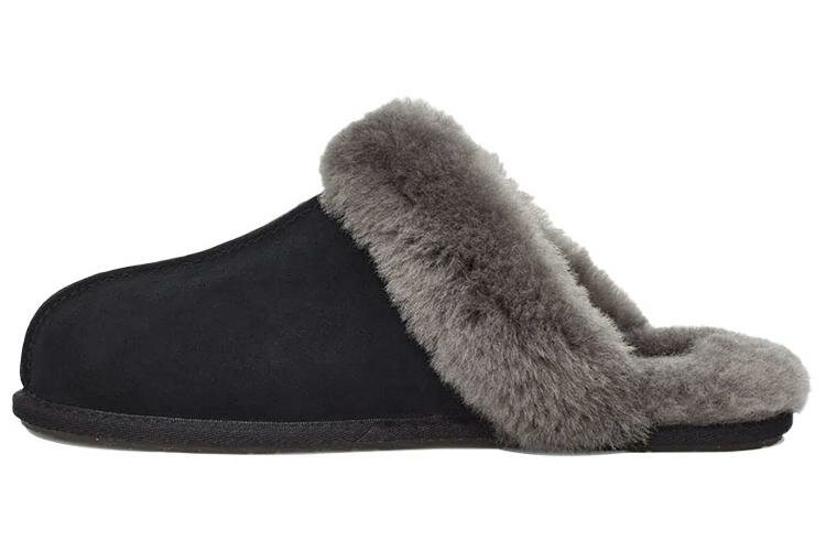 Тапочки UGG Scuffette II