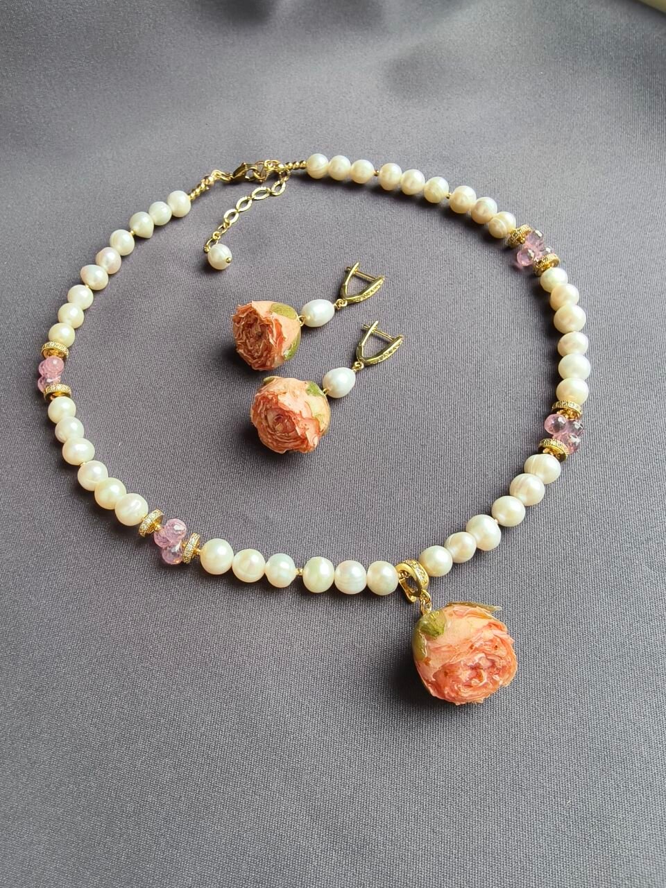 Комплект бижутерии: колье, серьги, циркон, жемчуг культивированный