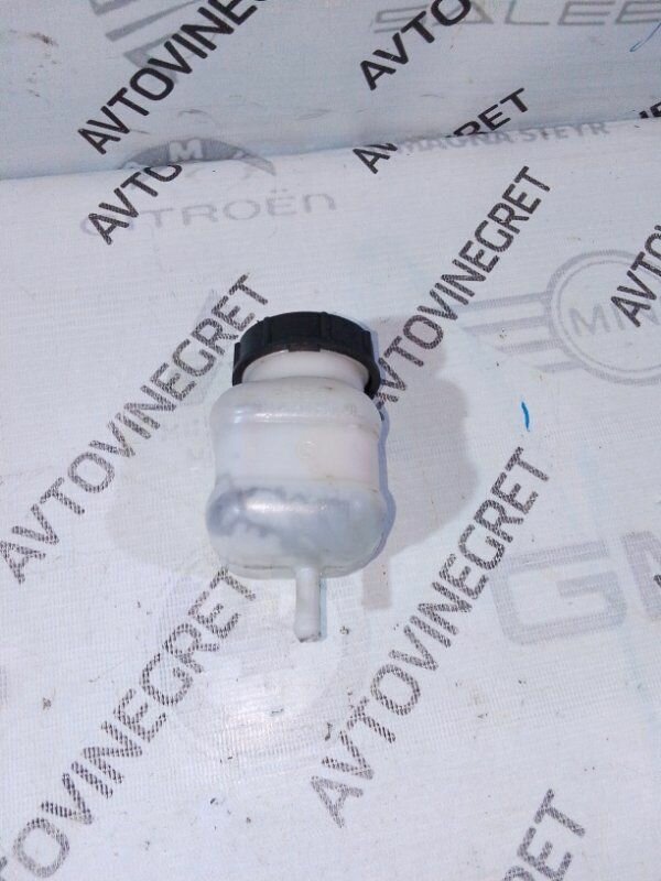 Бачок тормозной жидкости Сhevrolet Niva Б/У с пробегом