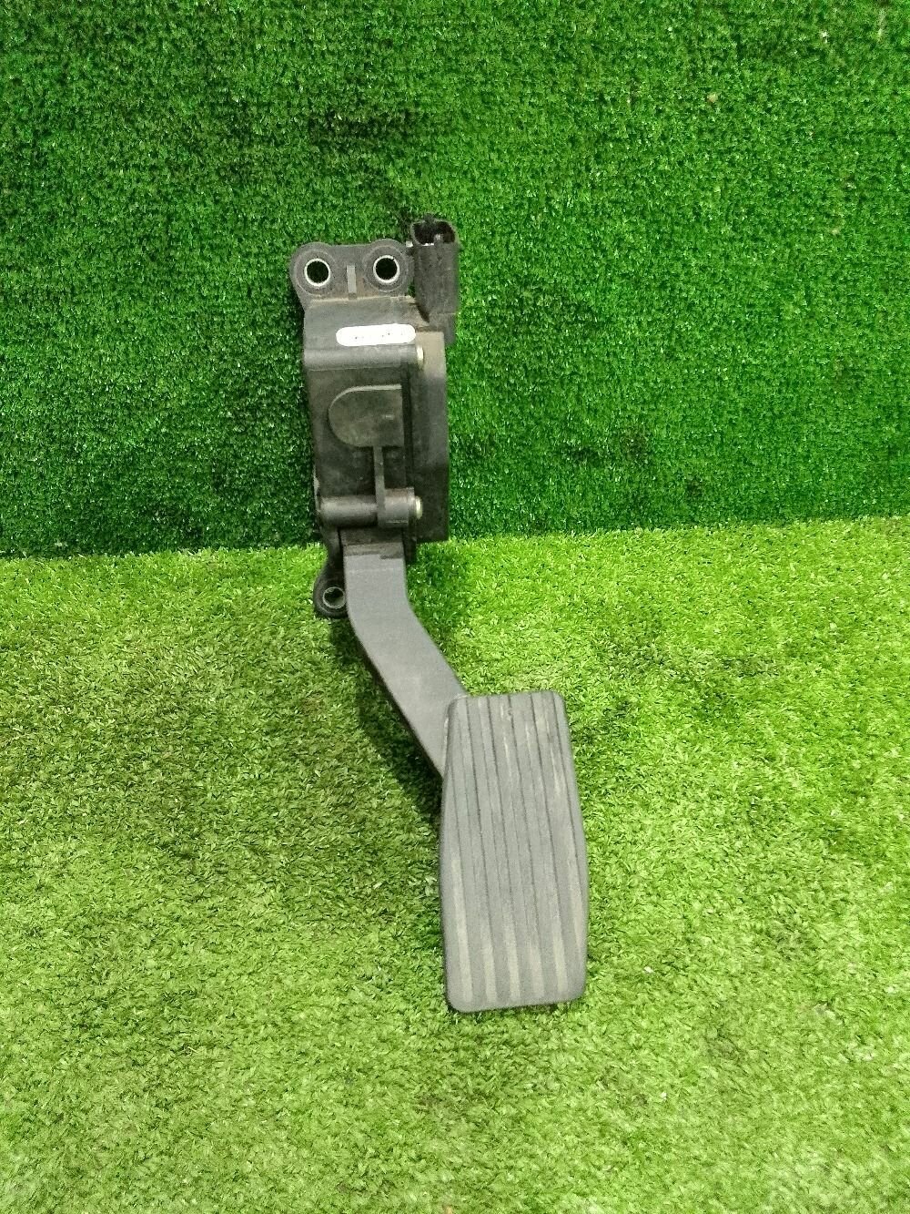 Педаль газа Lada Granta Б/У с пробегом