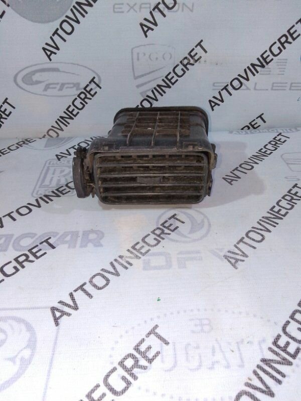 Дефлектор воздуховода Mitsubishi Lancer 9 Б/У с пробегом