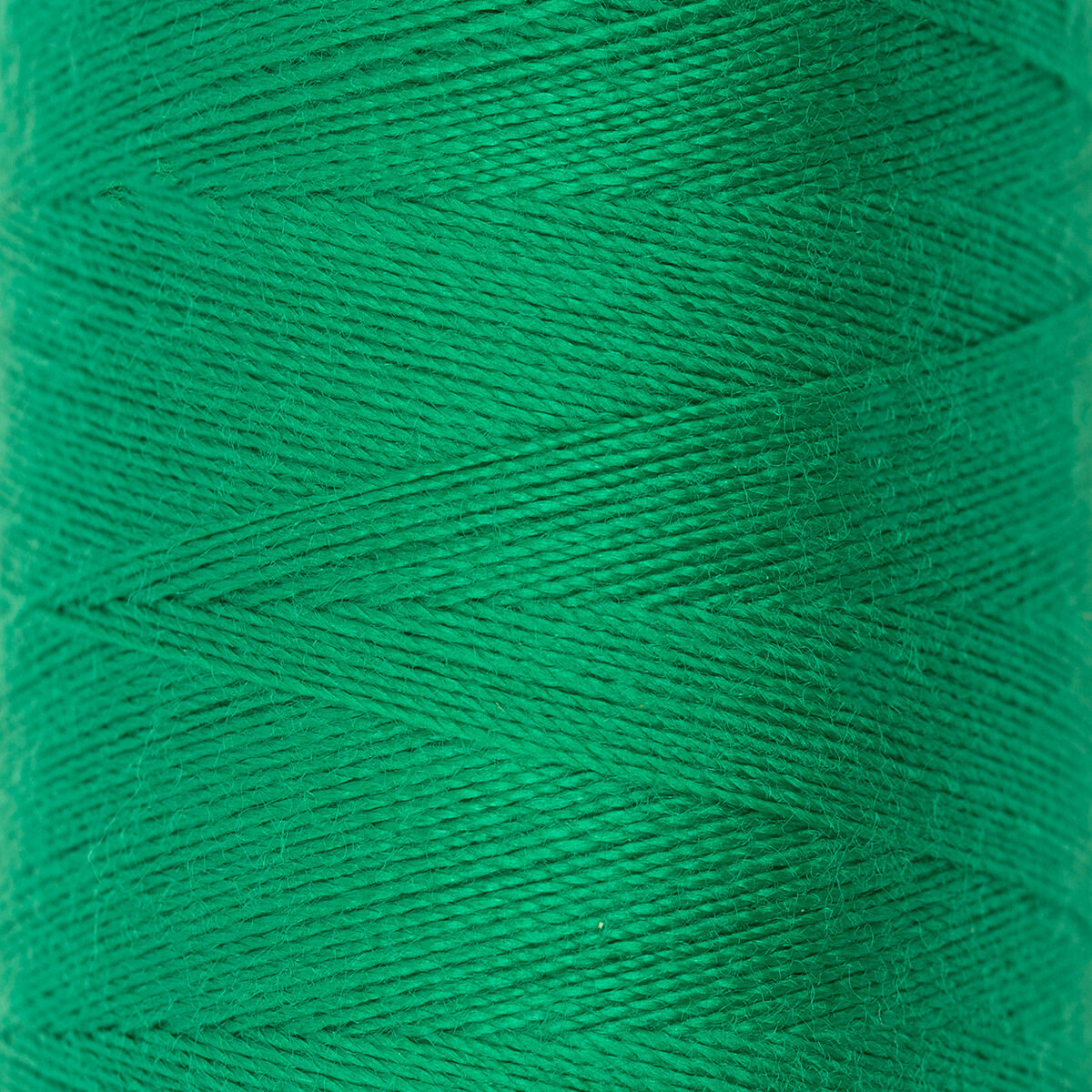 Швейные нитки (полиэстер), большая намотка 40/2 "Gamma" ( 5000 ярдов ) 4570 м №547 св. изумрудный