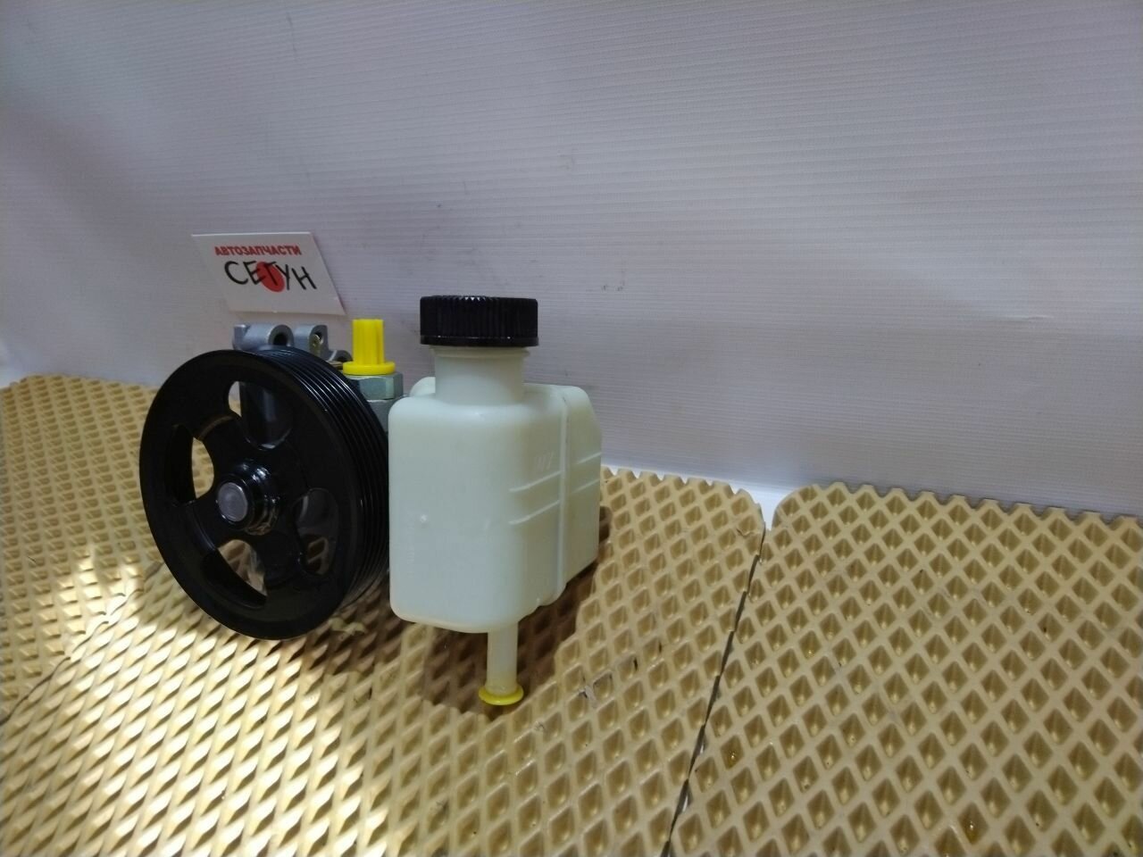 Насос гидроусилителя руля SegunAutoParts GJ6E32650D, для Mazda, спереди, черный/серебристый