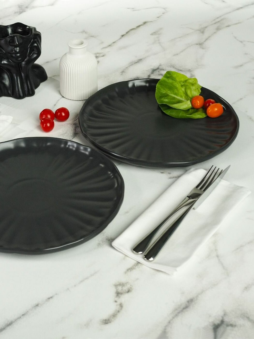 Набор фарфоровых тарелок обеденных 26см лотос 2шт, цвет графитовый. STENOVA HOME