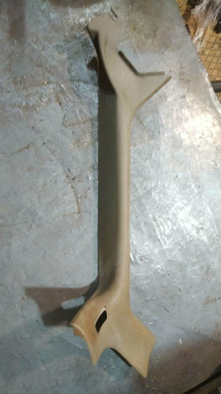 Обшивка стойки передней левая Volkswagen Transporter T4 (1990 - 2003) 701867233