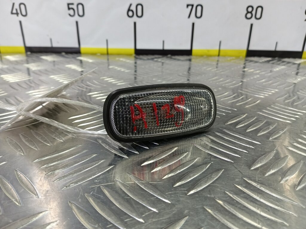 Повторитель поворота Б/У для LAND ROVER FREELANDER I рестайлинг (2003—2006) XGB100310L