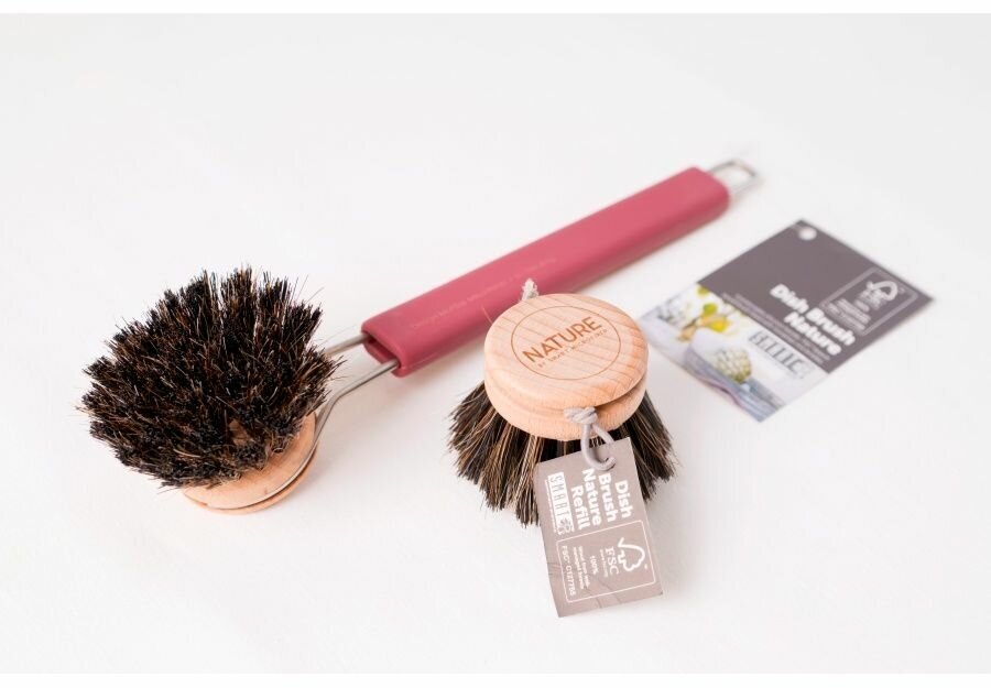 Щётка для мытья посуды с силиконовой ручкой, серия «Natur». Цвет красный