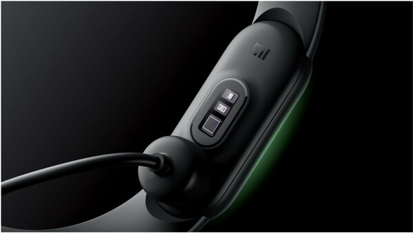 Умный браслет Xiaomi Mi Smart Band 5 без NFC Global, черный — купить в ...