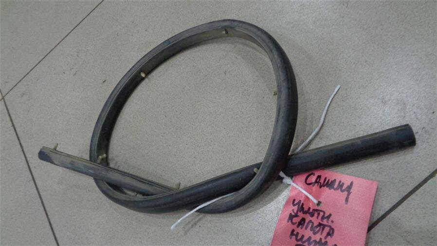 Уплотнитель капота от Iran Khodro Samand 2003>