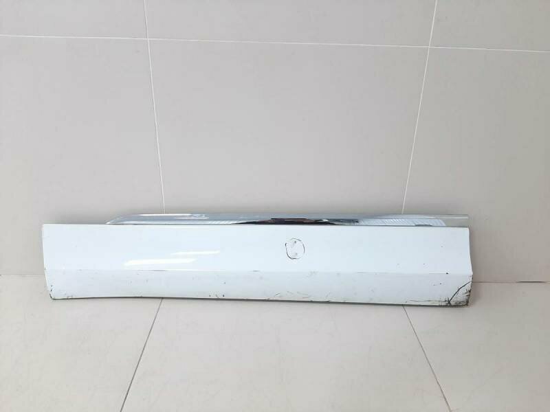 Молдинг передней левой двери Volkswagen Tiguan 2017 кат.номер: 5NA854939M