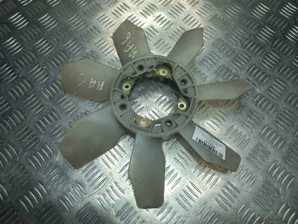 Крыльчатка вискомуфты Б/У для SUZUKI JIMNY III рестайлинг (2005—2012) 1711080A00
