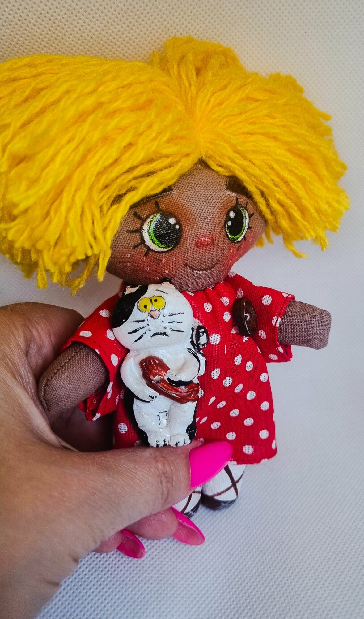 Домовой с котом, Кузенька, Кузя