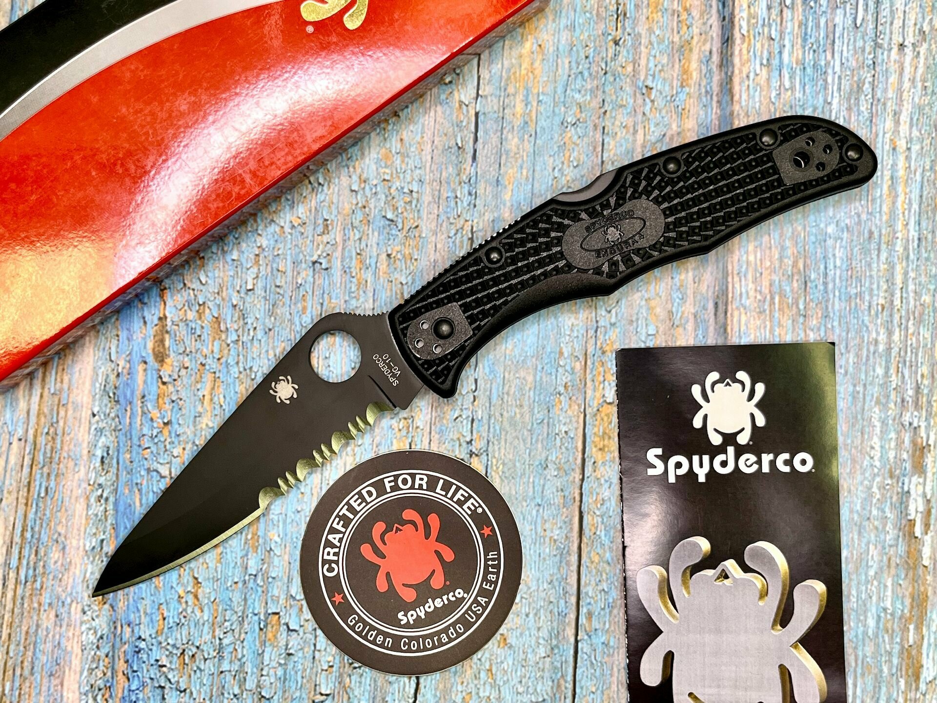 Нож складной Spyderco C10PSBBK Endura 4, Black Part Serrated Blade