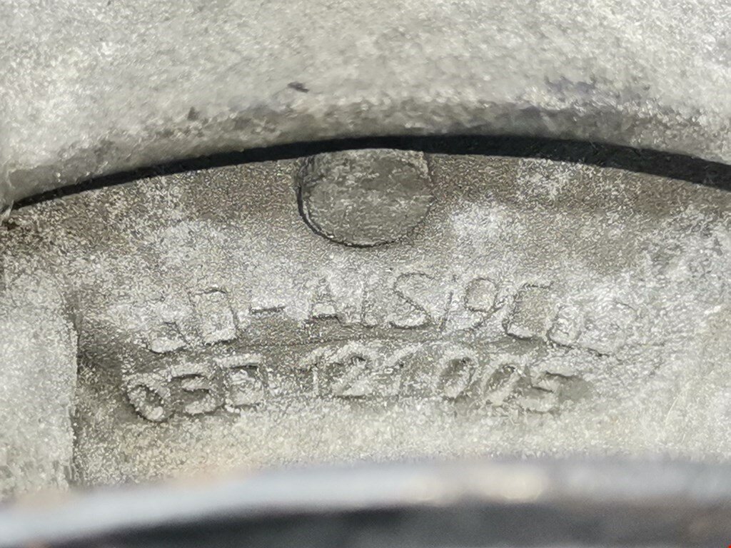 Насос водяной (помпа) Volkswagen Polo 4 03D121005 арт. 2036812
