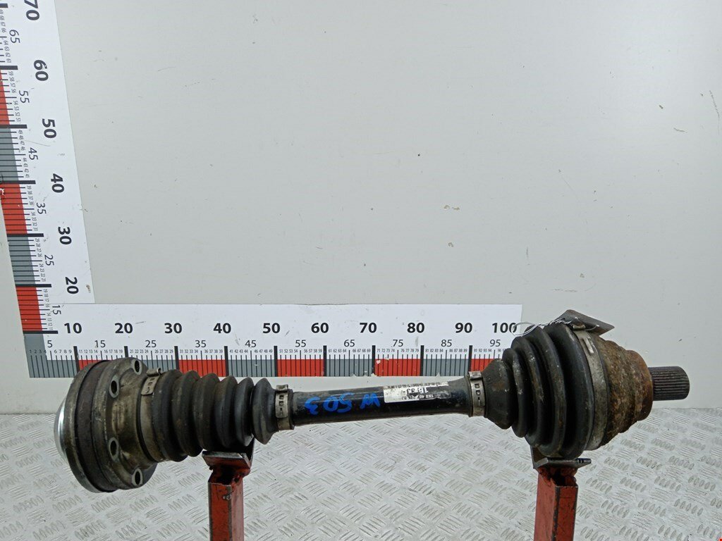 Полуось передняя левая (приводной вал шрус) Audi A3 8P 3C0407271AJ арт. 2030783
