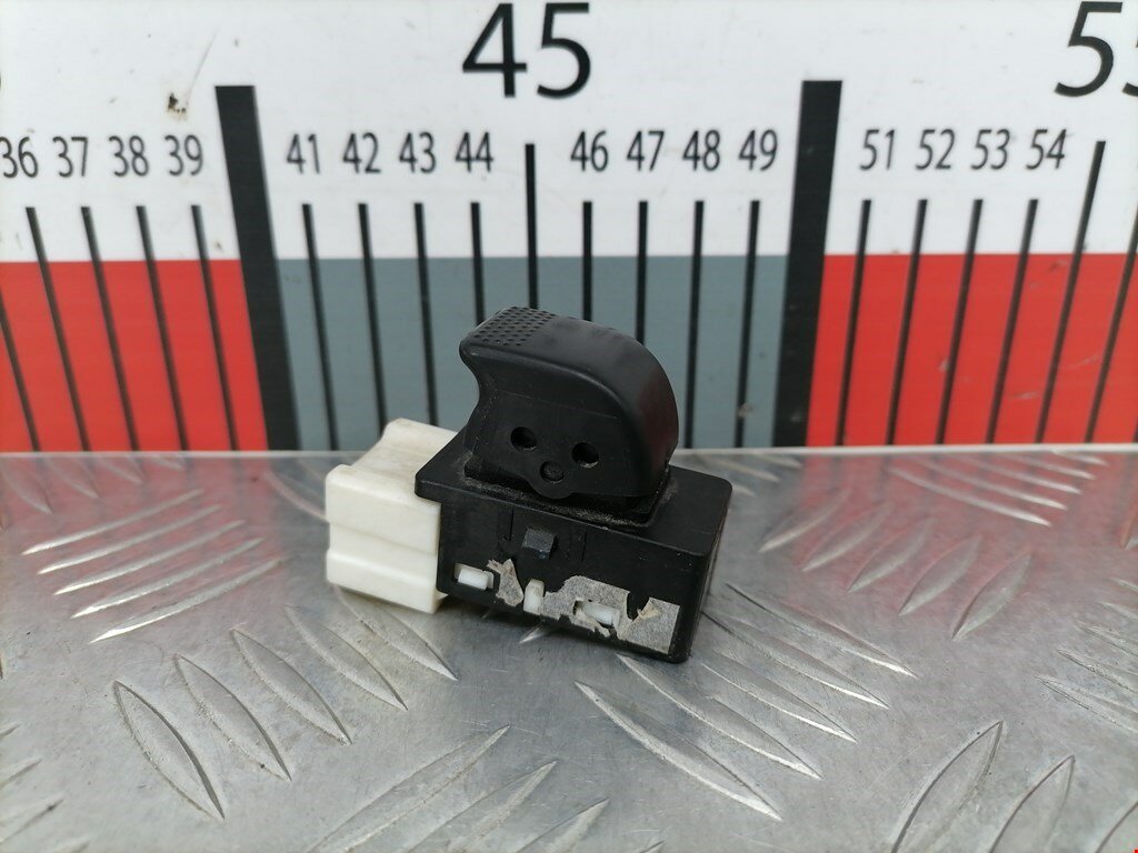 Кнопка стеклоподъемника Subaru Legacy 3 (BE/BH) 83071AE040 арт. 2136726