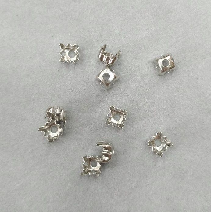 Оправа с цапами, 5х5мм, пришивная, форма фигурный квадрат, базовый материал - латунь, стального цвета, 10 шт.