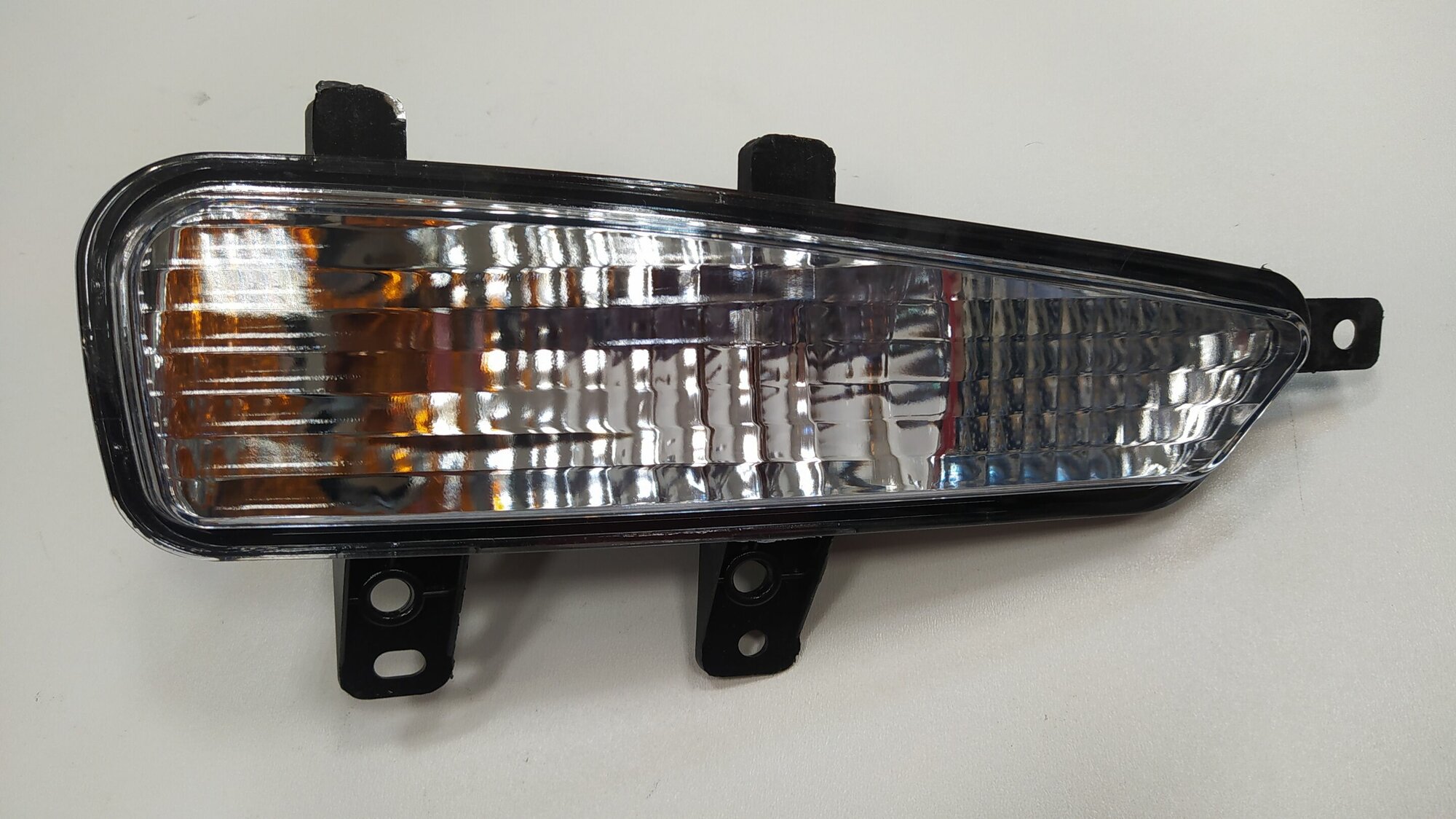 Указатель поворота передний правый (в бампер) Lifan X60 [1.8 16V 5MT внедорожник] S4111200