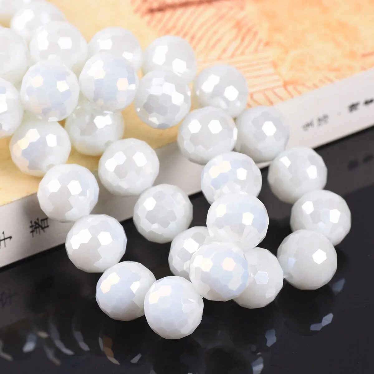 Стеклянные бусины-разделители AB 6-12 мм Белый, 6mm 50pcs, Opaque White AB