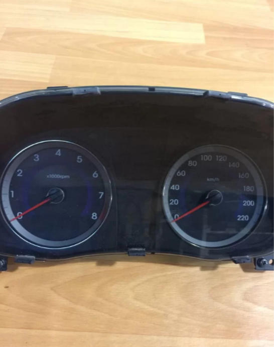 Hyundai solaris панель приборов, Б/У