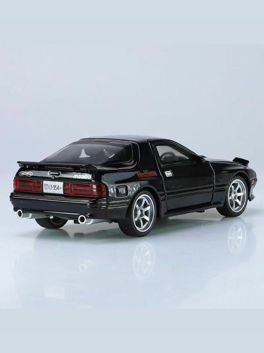 Машинка металлическая инерционная Mazda Savanna 1985 RX-7 1:32