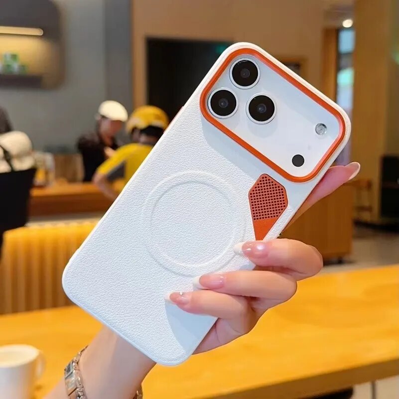 Чехол iPhone 17 Pro Max Белый с магнитным кольцом