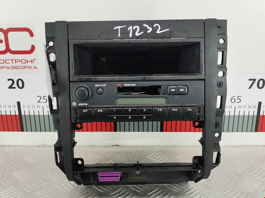 Магнитола Volkswagen Golf 4 6X0035153 арт. 1434095