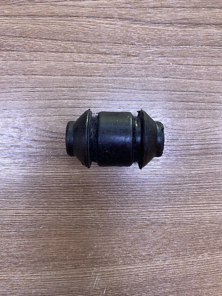 Сайлентблок передний рычага подвески передней Chery Amulet Bonus Karry Very Brilliance V5 Tiggo 2 Oley