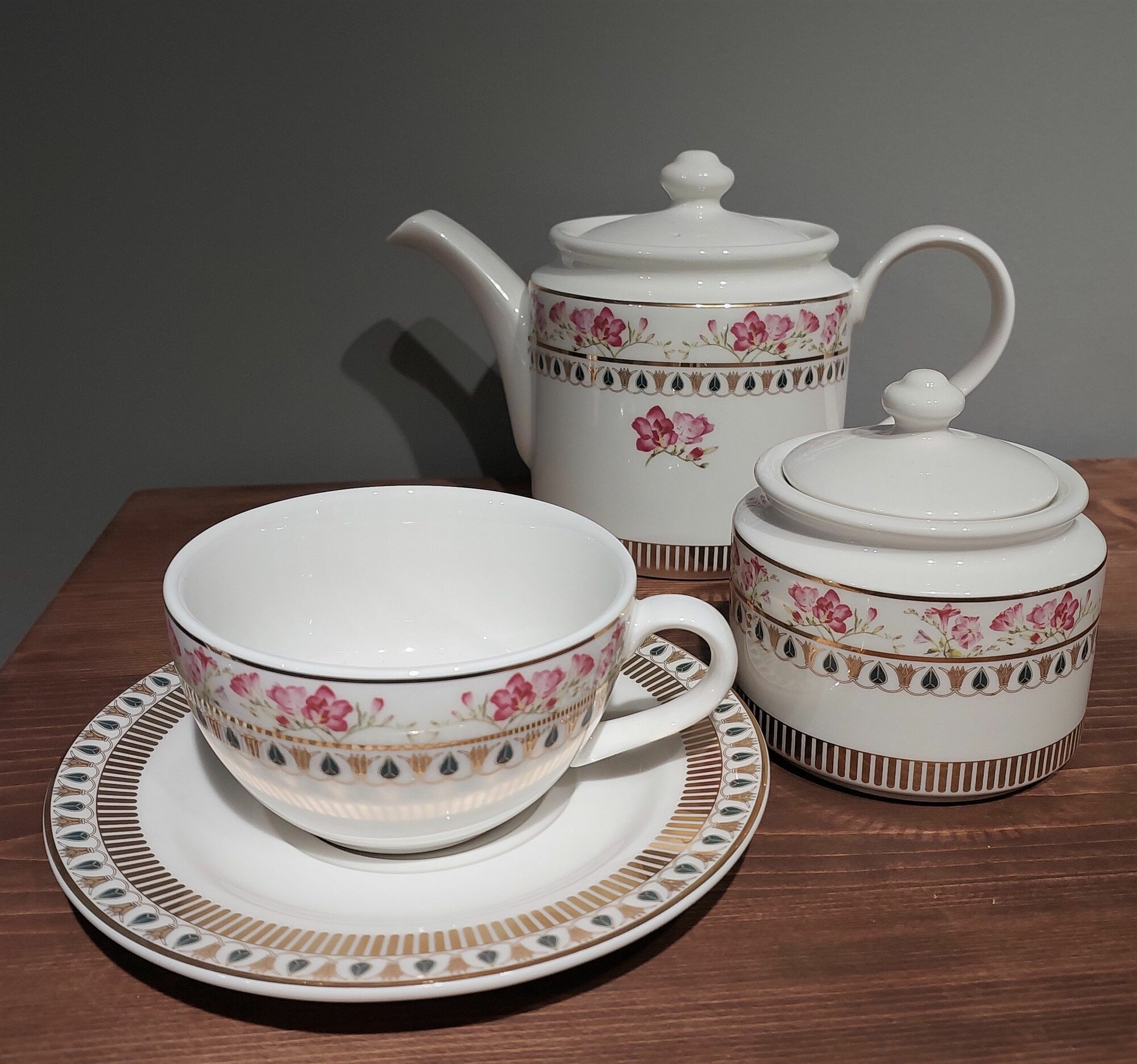 Сервиз чайный фарфоровый "Прованс" 6 персон 14 предметов, 280 мл
