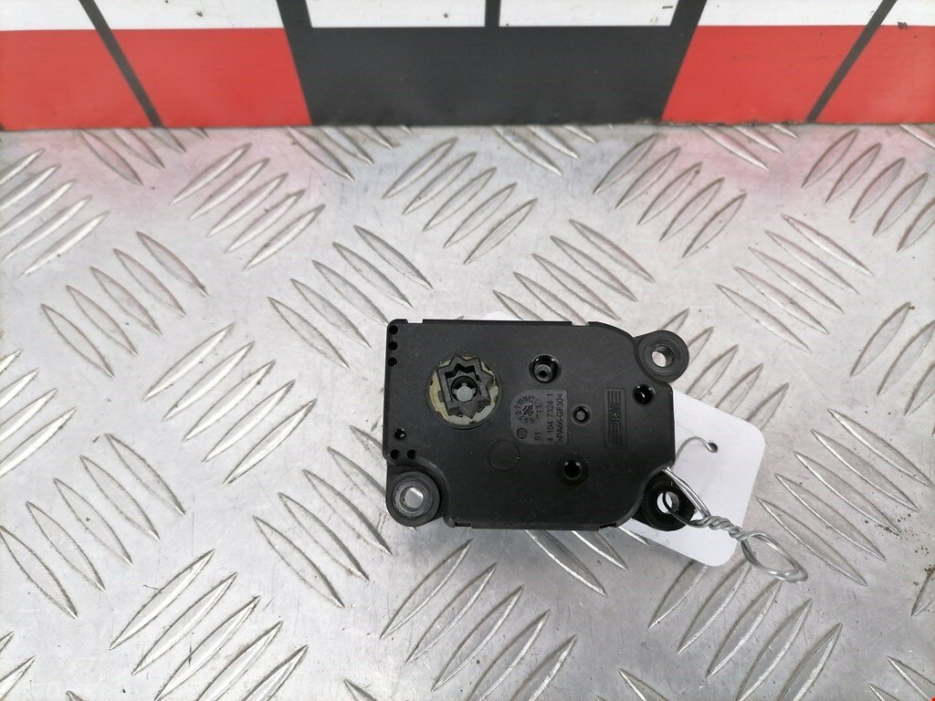 Сервопривод (электропривод моторчик привода) заслонки печки Ford C-MAX 1 3M5H19E616AB арт. 1914517