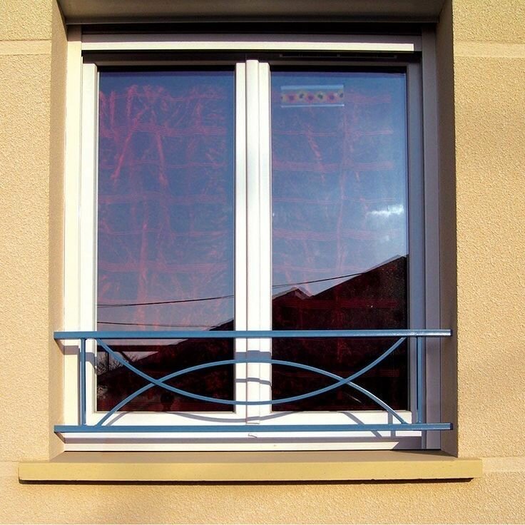 Ограждение на окно 870х300мм без покраски металл