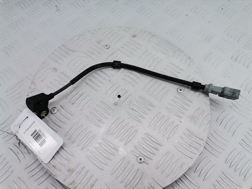Датчик распредвала Volkswagen Eos 03L957147A арт. 1566195