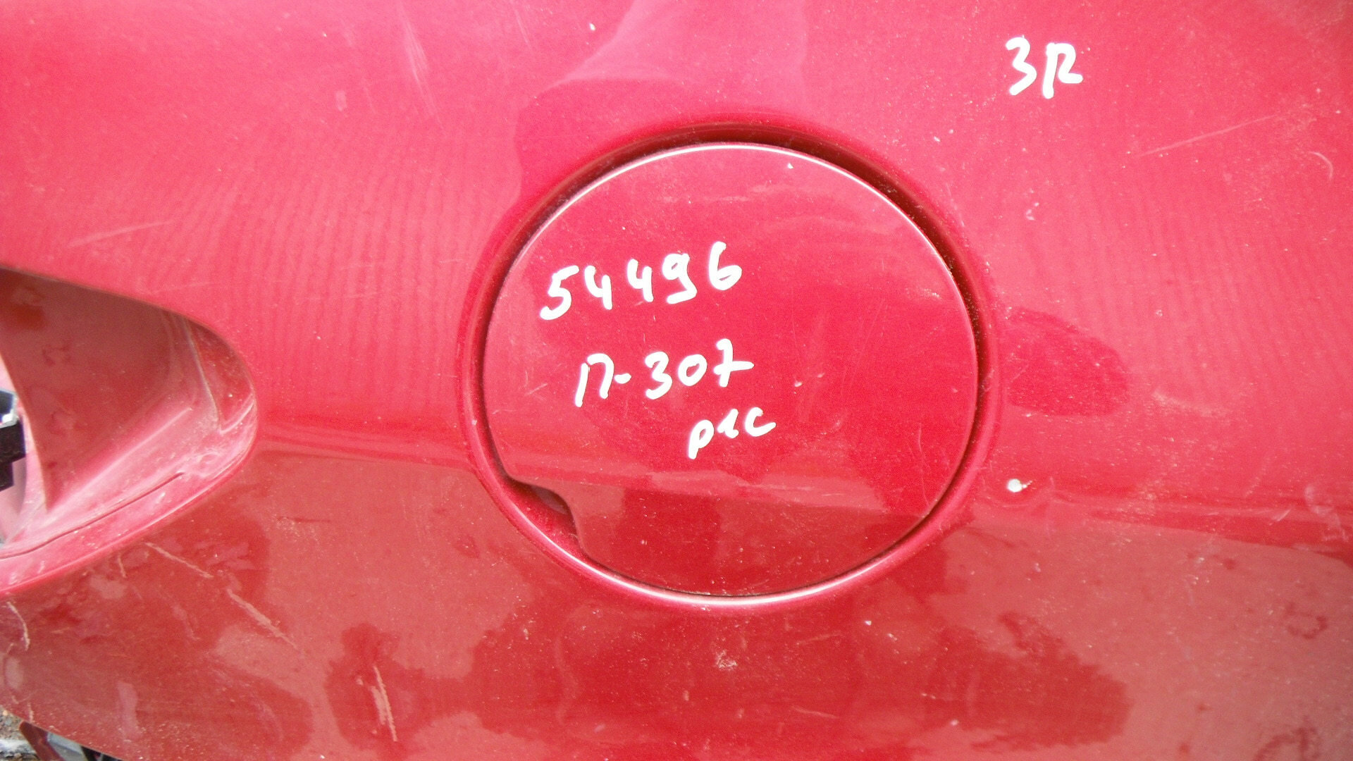 Б/У Лючок бензобака, Peugeot (Пежо)-307 (01-07) PEUGEOT 307 (01-07) Хороший 54496 Peugeot-Citroen арт. 9653554477