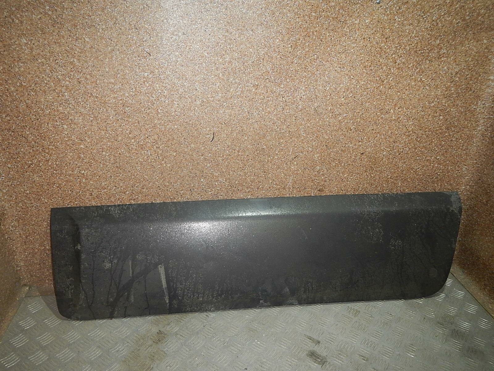 Б/У Молдинг двери передней левой, Suzuki (Сузуки)-JIMNY (FJ) (98-) SUZUKI JIMNY (FJ) (98-18) Сломано 3 крепления,царапин...