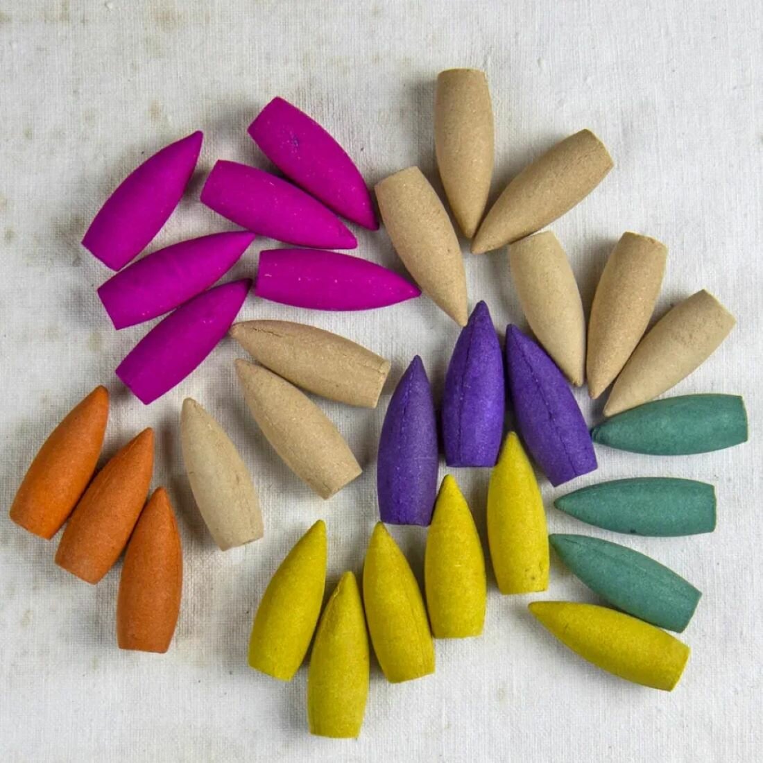 Конусные благовония с эффектом стелющегося дыма – ароматический микс, 30 штук